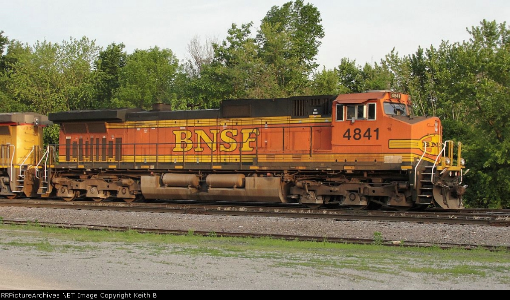 BNSF 4841